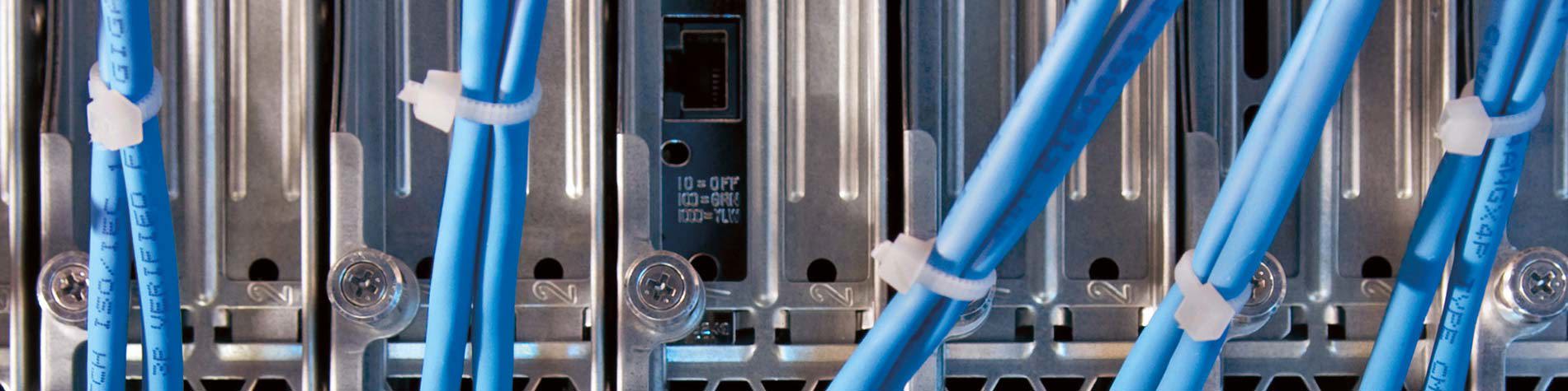 Bridas para cables y alambres. Nailon y acero inoxidable | Eland Cables