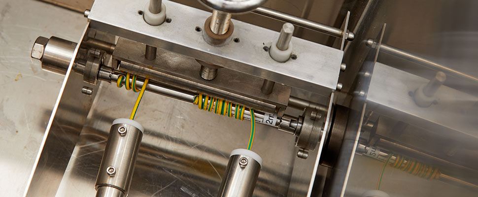 Tests de pliage des câbles à froid | Eland Cables